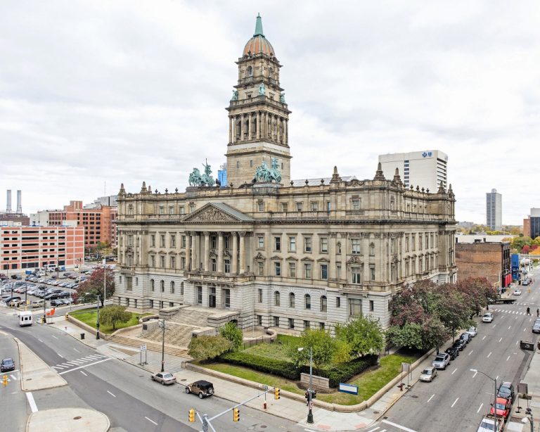 8 Historic Courthouses