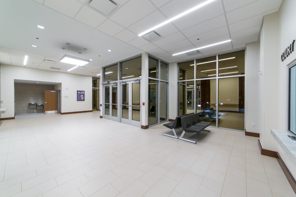 Court Lobby 4 - Redstone Architects Inc.